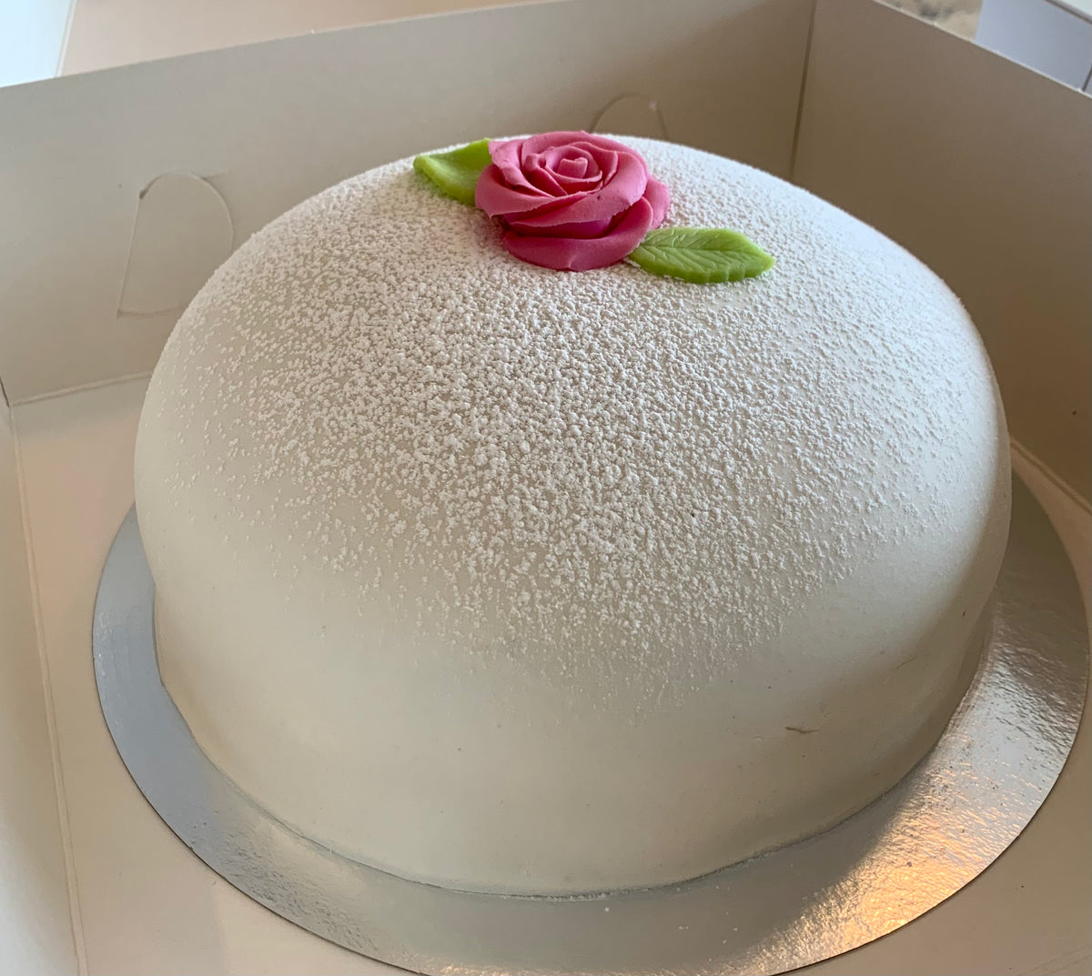 Upplev Vegansk Prinsesstårta - En Klassiker Utan Animaliska Produkter – Nova Bakery